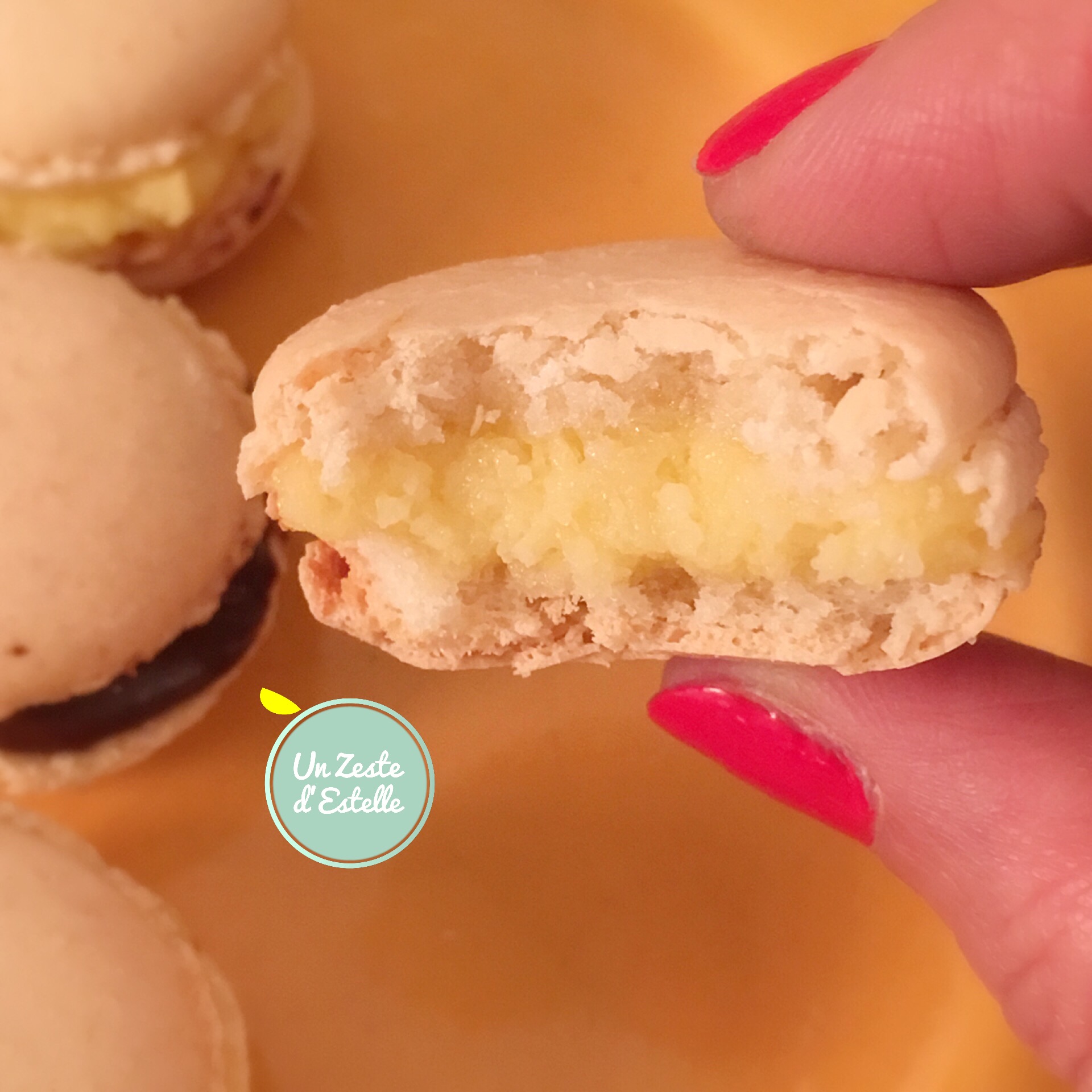 Macarons citron et chocolat-café - Un Zeste d'Estelle